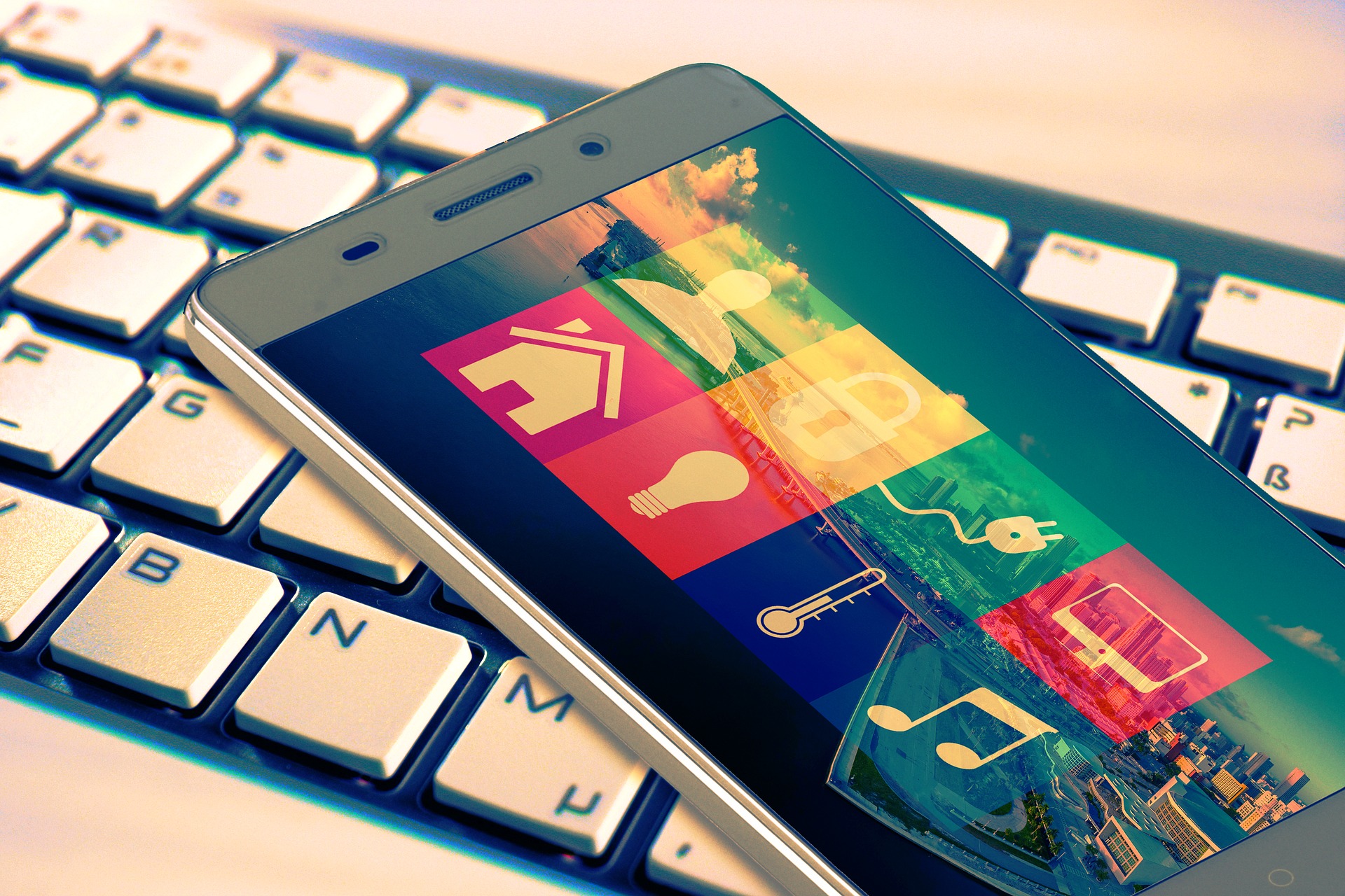 10 Objetos Tecnológicos Que Sirven Para Facilitar El Trabajo En Casa ...